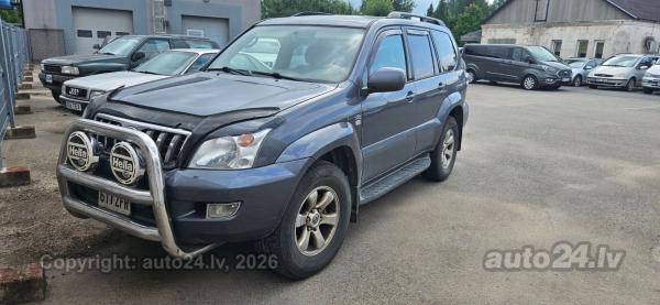 Grey Toyota Land Cruiser 2004 in Tallinn, with an engine capacity of 3.00 L and mileage of 503 thousand km for 4500 €, photo 1 on AUTOMOTO.COM.LV