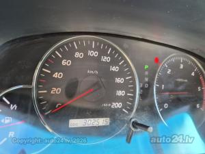 Grey Toyota Land Cruiser 2004 in Tallinn, with an engine capacity of 3.00 L and mileage of 302 thousand km for 11990 €, photo 13 on AUTOMOTO.COM.LV