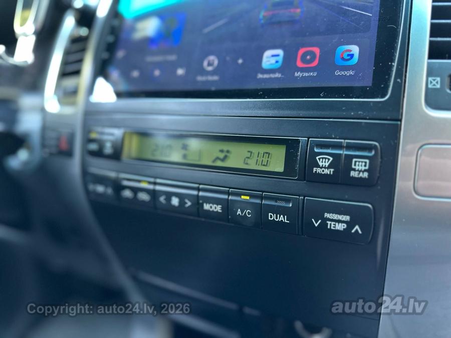 Pelēks Toyota Land Cruiser 2004 Tallina, ar dzinēja tilpumu 3.00 L un nobraukumu 323 tūkst. km par 5999 €, foto 14 vietnē AUTOMOTO.COM.LV
