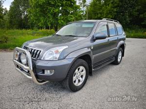 Grey Toyota Land Cruiser 2005 in Tallinn, with an engine capacity of 3.00 L and mileage of 370 thousand km for 8499 €, photo  on AUTOMOTO.COM.LV