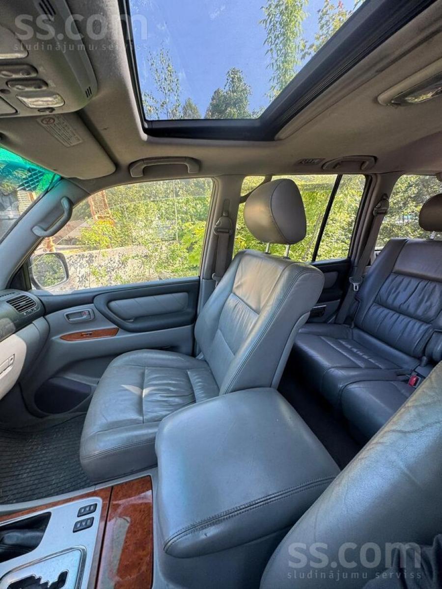 Pelēks Toyota Land Cruiser 2005 Rīga, ar dzinēja tilpumu 4.20 L un nobraukumu 0 tūkst. km par 21500 €, foto 11 vietnē AUTOMOTO.COM.LV