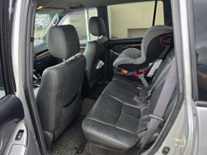 Pelēks Toyota Land Cruiser 2005 Tauragė, ar dzinēja tilpumu 2.98 L un nobraukumu 416 tūkst. km par 9000 €, foto 11 vietnē AUTOMOTO.COM.LV