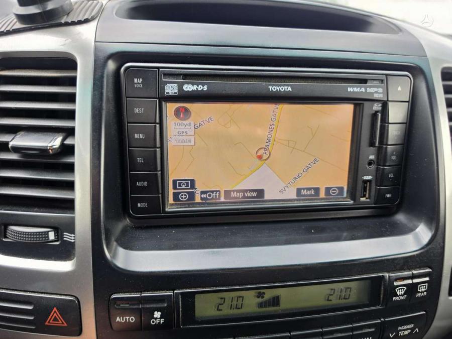 Pelēks Toyota Land Cruiser 2005 Tauragė, ar dzinēja tilpumu 2.98 L un nobraukumu 416 tūkst. km par 9000 €, foto 13 vietnē AUTOMOTO.COM.LV
