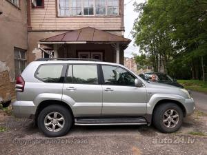 Серый Тойота Ленд Крузер 2005 в Рапла, объемом двигателя 3.00 л и пробегом 398 тыс. км за 5800 €, фото  на AUTOMOTO.COM.LV