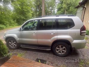 Grey Toyota Land Cruiser 2005 in Rapla, with an engine capacity of 3.00 L and mileage of 398 thousand km for 5800 €, photo 6 on AUTOMOTO.COM.LV