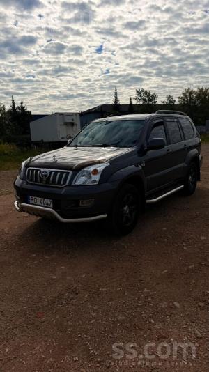 Pelēks Toyota Land Cruiser 2005 Rēzekne, ar dzinēja tilpumu 3.00 L un nobraukumu 377 tūkst. km par 8500 €, foto 8 vietnē AUTOMOTO.COM.LV