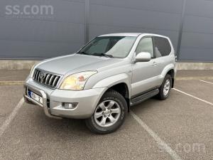 Grey Toyota Land Cruiser 2005 in Riga, with an engine capacity of 3.00 L and mileage of 221 thousand km for 6900 €, photo 6 on AUTOMOTO.COM.LV