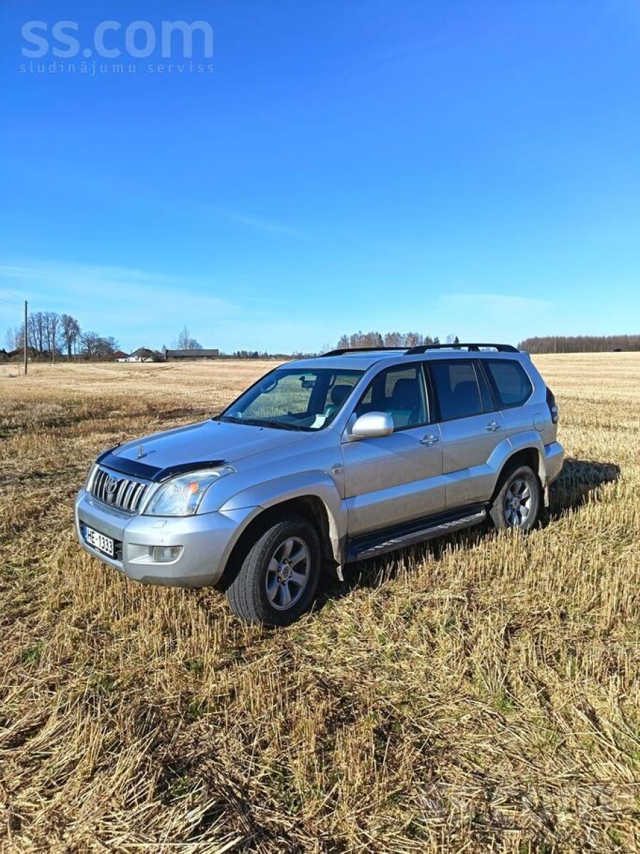 Pelēks Toyota Land Cruiser 2006 Valmiera, ar dzinēja tilpumu 3.00 L un nobraukumu 260 tūkst. km par 10800 €, foto 1 vietnē AUTOMOTO.COM.LV