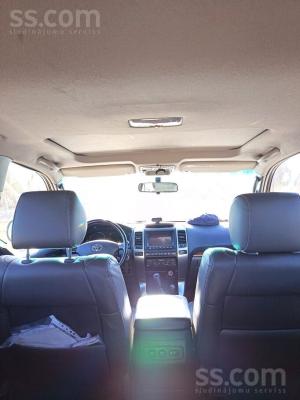 Pelēks Toyota Land Cruiser 2006 Valmiera, ar dzinēja tilpumu 3.00 L un nobraukumu 260 tūkst. km par 10800 €, foto 10 vietnē AUTOMOTO.COM.LV