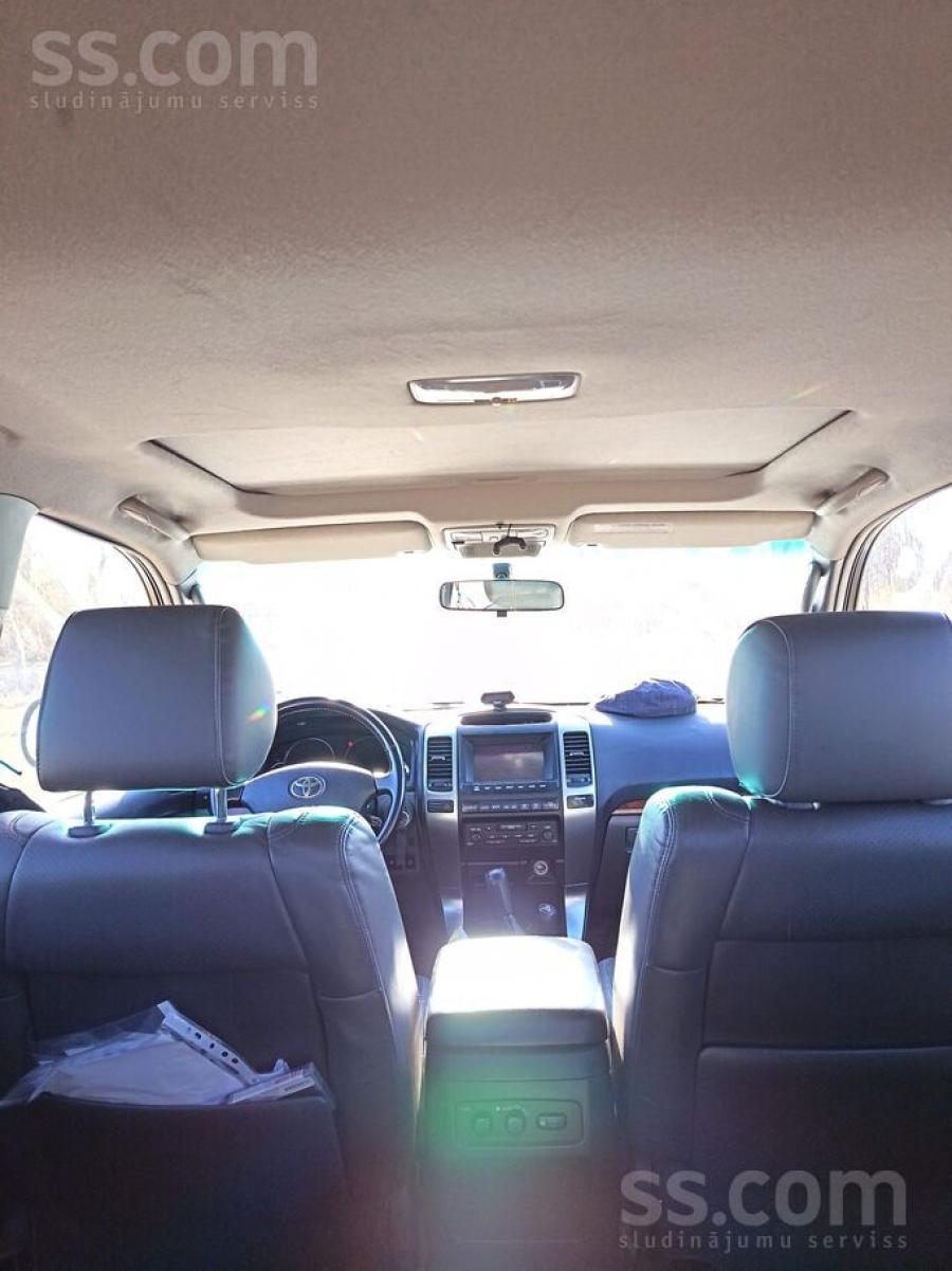Pelēks Toyota Land Cruiser 2006 Valmiera, ar dzinēja tilpumu 3.00 L un nobraukumu 260 tūkst. km par 10800 €, foto 10 vietnē AUTOMOTO.COM.LV