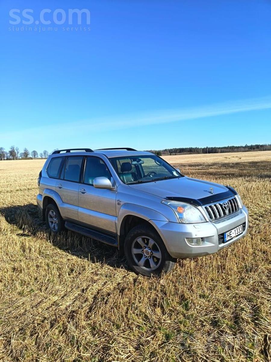 Pelēks Toyota Land Cruiser 2006 Valmiera, ar dzinēja tilpumu 3.00 L un nobraukumu 260 tūkst. km par 10800 €, foto 13 vietnē AUTOMOTO.COM.LV