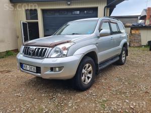 Pelēks Toyota Land Cruiser 2006 Cēsis, ar dzinēja tilpumu 3.00 L un nobraukumu 355 tūkst. km par 9800 €, foto 3 vietnē AUTOMOTO.COM.LV
