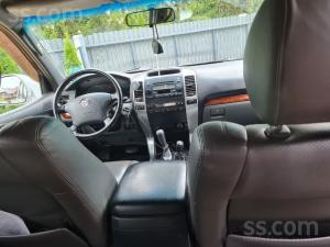 Pelēks Toyota Land Cruiser 2006 Cēsis, ar dzinēja tilpumu 3.00 L un nobraukumu 355 tūkst. km par 9800 €, foto 6 vietnē AUTOMOTO.COM.LV