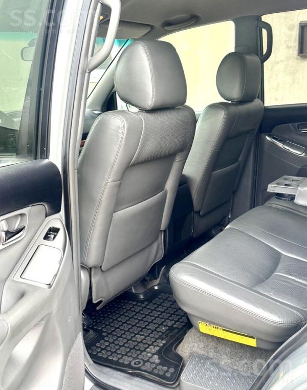 Toyota Land Cruiser 2006 RÄ«ga vietnÄ PelÄks Toyota Land Cruiser 2006 RÄ«ga, ar dzinÄja tilpumu 3.00 L un nobraukumu 335 tÅ«kst. km par 7500 ā¬, foto 11 vietnÄ AUTOMOTO.COM.LV