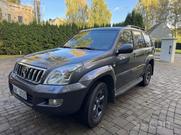 Pelēks Toyota Land Cruiser 2007 Rīga, ar dzinēja tilpumu 3.00 L un nobraukumu 365 tūkst. km par 12200 €, foto 8 vietnē AUTOMOTO.COM.LV