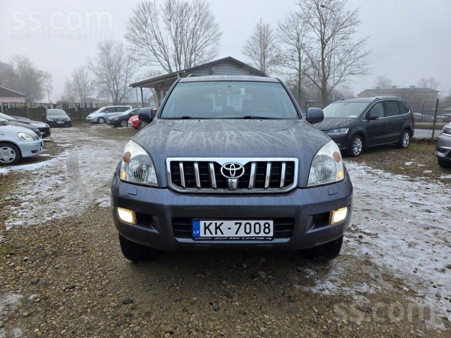Grey Toyota Land Cruiser 2007 in Rezekne, with an engine capacity of 3.00 L and mileage of 0 thousand km for 9900 €, photo 7 on AUTOMOTO.COM.LV
