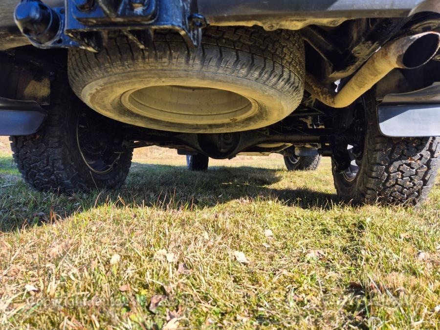 Grey Toyota Land Cruiser 2007 in Tallinn, with an engine capacity of 3.00 L and mileage of 195 thousand km for 17500 €, photo 21 on AUTOMOTO.COM.LV