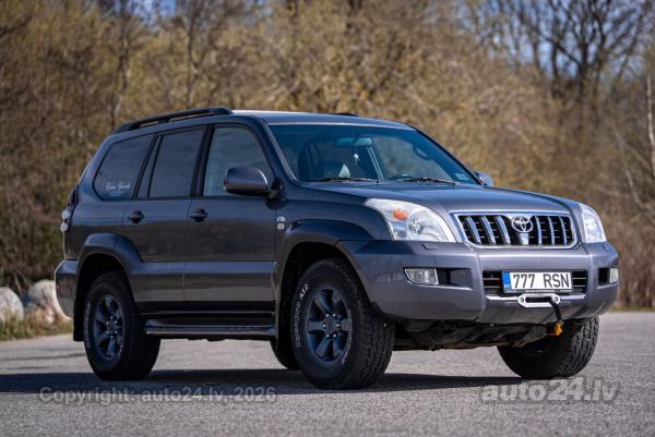 Grey Toyota Land Cruiser 2007 in Maardu, with an engine capacity of 3.00 L and mileage of 372 thousand km for 13000 €, photo 6 on AUTOMOTO.COM.LV