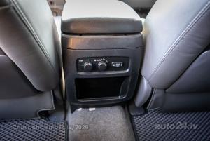 Grey Toyota Land Cruiser 2007 in Maardu, with an engine capacity of 3.00 L and mileage of 372 thousand km for 13000 €, photo 13 on AUTOMOTO.COM.LV