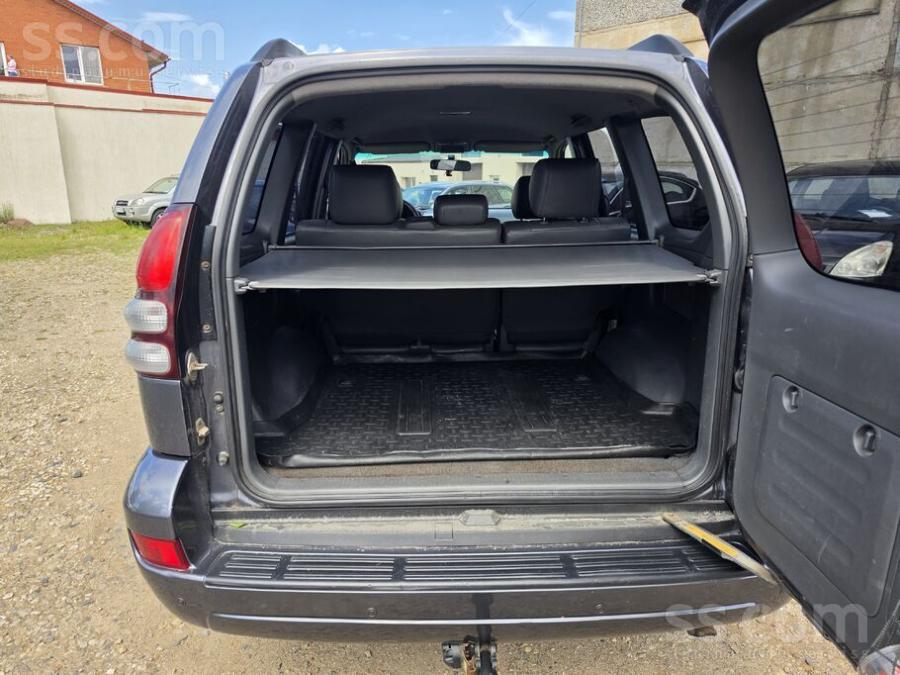 Pelēks Toyota Land Cruiser 2007 Rēzekne, ar dzinēja tilpumu 3.00 L un nobraukumu 0 tūkst. km par 5950 €, foto 23 vietnē AUTOMOTO.COM.LV