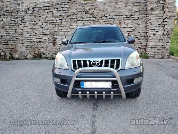 Grey Toyota Land Cruiser 2007 in Tallinn, with an engine capacity of 3.00 L and mileage of 399 thousand km for 9500 €, photo 1 on AUTOMOTO.COM.LV
