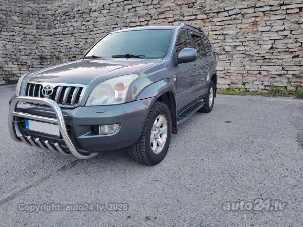Grey Toyota Land Cruiser 2007 in Tallinn, with an engine capacity of 3.00 L and mileage of 399 thousand km for 9500 €, photo 3 on AUTOMOTO.COM.LV