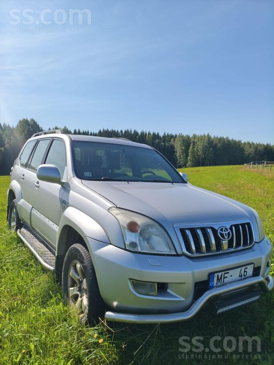 Pelēks Toyota Land Cruiser 2007 Cēsis, ar dzinēja tilpumu 3.00 L un nobraukumu 349 tūkst. km par 5500 €, foto 1 vietnē AUTOMOTO.COM.LV