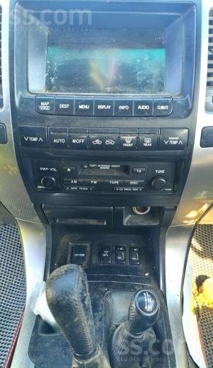 Pelēks Toyota Land Cruiser 2007 Cēsis, ar dzinēja tilpumu 3.00 L un nobraukumu 349 tūkst. km par 5500 €, foto 8 vietnē AUTOMOTO.COM.LV