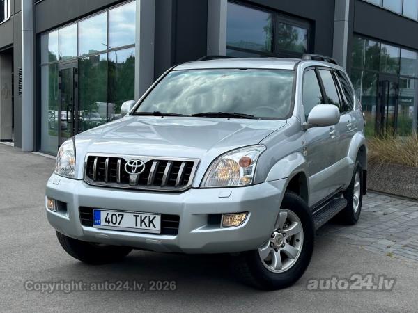 Pelēks Toyota Land Cruiser 2007 Tallina, ar dzinēja tilpumu 3.00 L un nobraukumu 286 tūkst. km par 9799 €, foto 1 vietnē AUTOMOTO.COM.LV