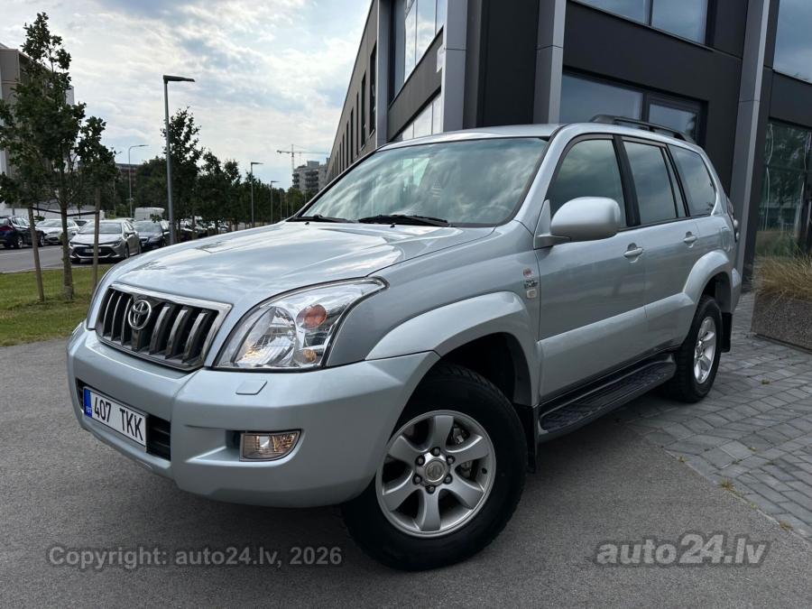 Pelēks Toyota Land Cruiser 2007 Tallina, ar dzinēja tilpumu 3.00 L un nobraukumu 286 tūkst. km par 9799 €, foto 4 vietnē AUTOMOTO.COM.LV
