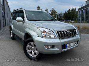 Pelēks Toyota Land Cruiser 2007 Tallina, ar dzinēja tilpumu 3.00 L un nobraukumu 286 tūkst. km par 9799 €, foto 7 vietnē AUTOMOTO.COM.LV