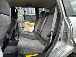 Pelēks Toyota Land Cruiser 2007 Tallina, ar dzinēja tilpumu 3.00 L un nobraukumu 286 tūkst. km par 9799 €, foto 17 vietnē AUTOMOTO.COM.LV