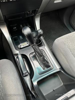 Pelēks Toyota Land Cruiser 2007 Tallina, ar dzinēja tilpumu 3.00 L un nobraukumu 286 tūkst. km par 9799 €, foto 25 vietnē AUTOMOTO.COM.LV