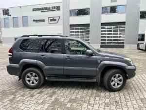 Grey Toyota Land Cruiser 2008 in Vilnius, with an engine capacity of 2.98 L and mileage of 207 thousand km for 16350 €, photo 4 on AUTOMOTO.COM.LV