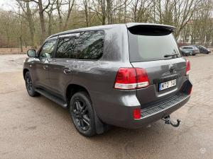 Серый Тойота Ленд Крузер 2008 в Каунас, объемом двигателя 4.46 л и пробегом 345 тыс. км за 24900 €, фото 5 на AUTOMOTO.COM.LV