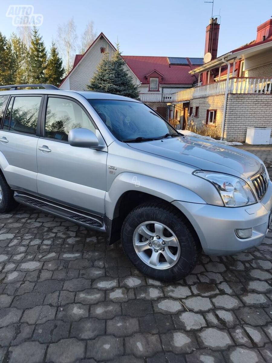 Pelēks Toyota Land Cruiser 2008 Jonava, ar dzinēja tilpumu 3.00 L un nobraukumu 364 tūkst. km par 12500 €, foto 6 vietnē AUTOMOTO.COM.LV