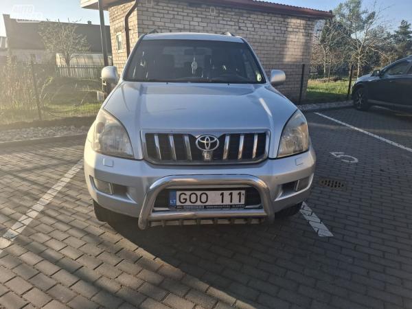 Pelēks Toyota Land Cruiser 2008 Kauņa, ar dzinēja tilpumu 3.00 L un nobraukumu 438 tūkst. km par 8200 €, foto 1 vietnē AUTOMOTO.COM.LV