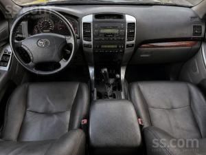 Grey Toyota Land Cruiser 2008 in Riga, with an engine capacity of 3.00 L and mileage of 225 thousand km for 9970 €, photo 10 on AUTOMOTO.COM.LV