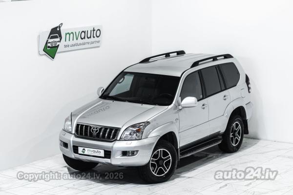 Pelēks Toyota Land Cruiser 2008 Tallina, ar dzinēja tilpumu 3.00 L un nobraukumu 276 tūkst. km par 12500 €, foto 1 vietnē AUTOMOTO.COM.LV