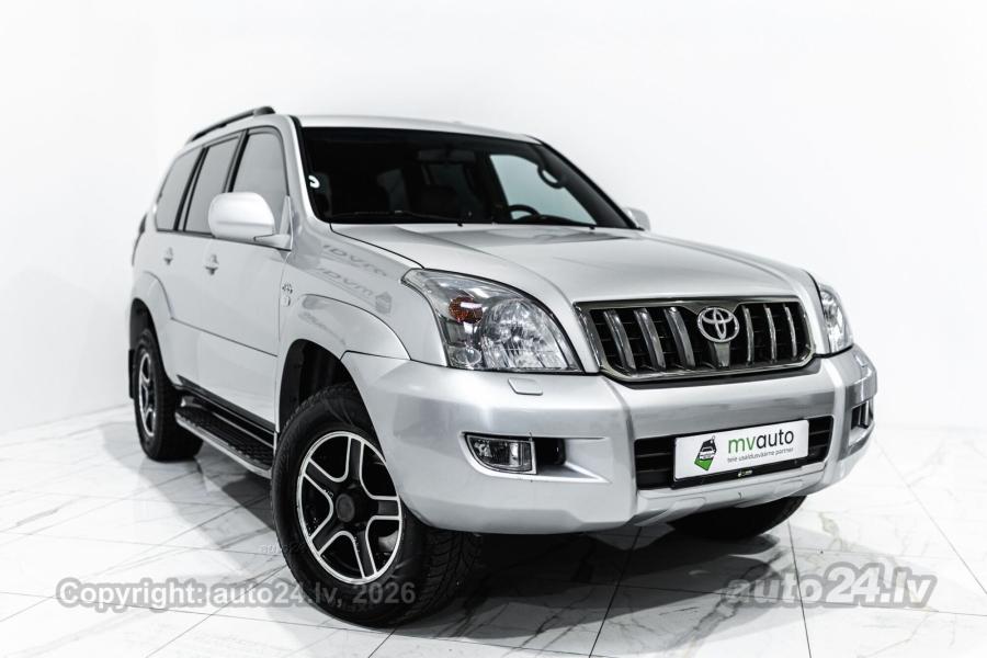 Grey Toyota Land Cruiser 2008 in Tallinn, with an engine capacity of 3.00 L and mileage of 276 thousand km for 12500 €, photo 6 on AUTOMOTO.COM.LV