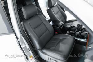 Grey Toyota Land Cruiser 2008 in Tallinn, with an engine capacity of 3.00 L and mileage of 276 thousand km for 12500 €, photo 18 on AUTOMOTO.COM.LV
