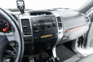 Grey Toyota Land Cruiser 2008 in Tallinn, with an engine capacity of 3.00 L and mileage of 276 thousand km for 12500 €, photo 22 on AUTOMOTO.COM.LV
