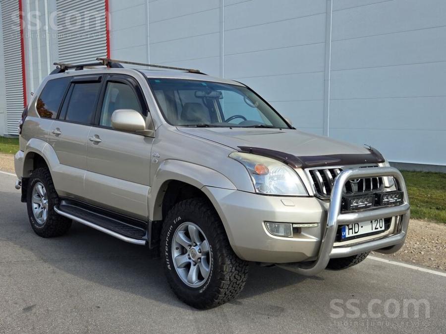 Pelēks Toyota Land Cruiser 2008 Rīga, ar dzinēja tilpumu 3.00 L un nobraukumu 211 tūkst. km par 11500 €, foto 1 vietnē AUTOMOTO.COM.LV