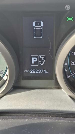 Grey Toyota Land Cruiser 2011 in Raseiniai, with an engine capacity of 2.98 L and mileage of 282 thousand km for 19700 €, photo 17 on AUTOMOTO.COM.LV