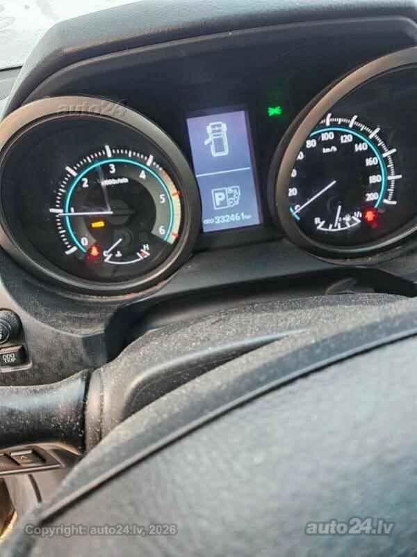 Pelēks Toyota Land Cruiser 2012 Veru, ar dzinēja tilpumu 3.00 L un nobraukumu 330 tūkst. km par 17000 €, foto 11 vietnē AUTOMOTO.COM.LV