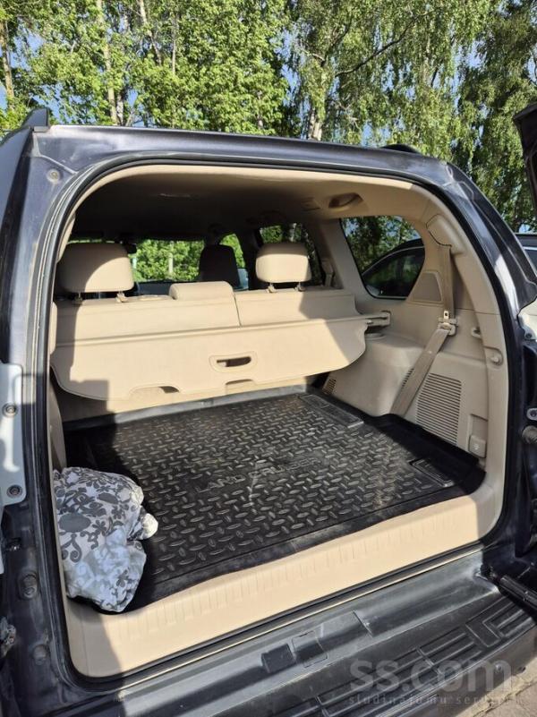 Pelēks Toyota Land Cruiser 2012 Aizkraukle, ar dzinēja tilpumu 3.00 L un nobraukumu 135 tūkst. km par 24000 €, foto 5 vietnē AUTOMOTO.COM.LV