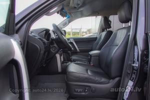 Grey Toyota Land Cruiser 2012 in Tallinn, with an engine capacity of 3.00 L and mileage of 124 thousand km for 29500 €, photo 5 on AUTOMOTO.COM.LV
