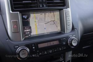 Grey Toyota Land Cruiser 2012 in Tallinn, with an engine capacity of 3.00 L and mileage of 124 thousand km for 29500 €, photo 11 on AUTOMOTO.COM.LV