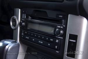 Grey Toyota Land Cruiser 2012 in Tallinn, with an engine capacity of 3.00 L and mileage of 124 thousand km for 29500 €, photo 18 on AUTOMOTO.COM.LV