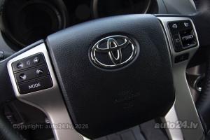 Grey Toyota Land Cruiser 2012 in Tallinn, with an engine capacity of 3.00 L and mileage of 124 thousand km for 29500 €, photo 22 on AUTOMOTO.COM.LV